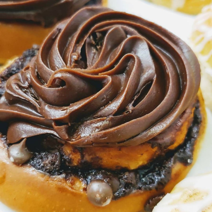 1 dozen mini chocolate fudge sweet rolls | Shalom Kosher Bakery